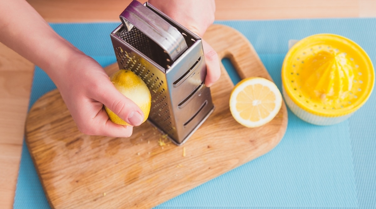 Does Lemon Kill Fleas - [All You Need to Know] ihavebedbugs.com